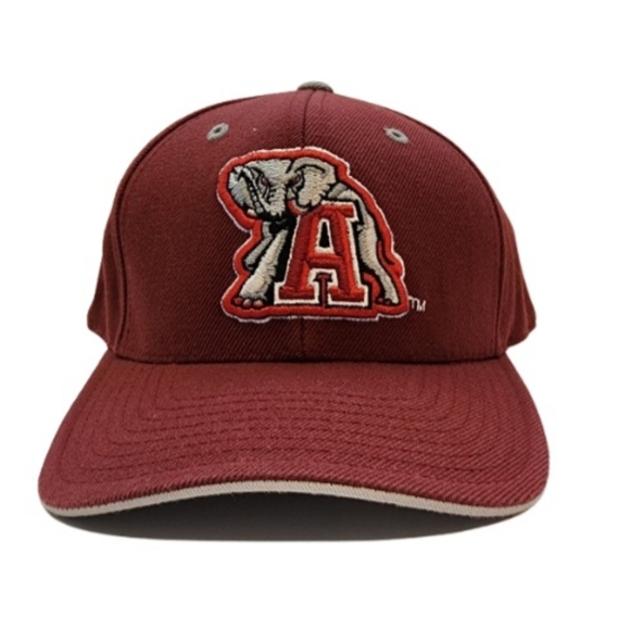 Colosseum | Accessories | Vintage Alabama Bama Elephant Fitted Hat ...